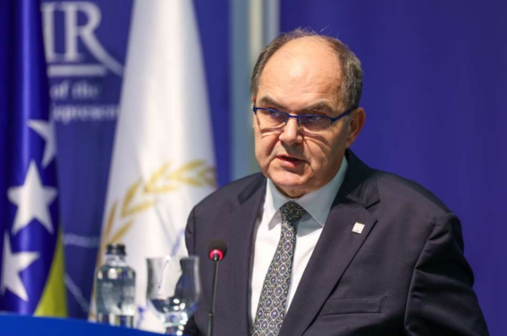 CHRISTIAN SCHMIDT U AKCIJI: Loše vijesti za Dodika i Čovića